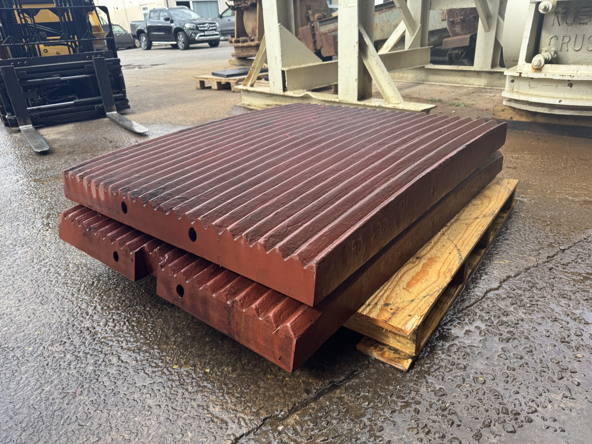 ST031.4226 | Plaque de mâchoire pivotante | BL Pegson® 4226